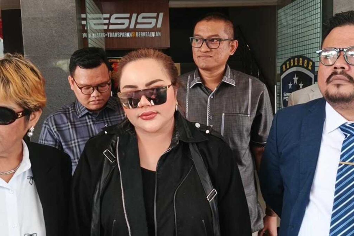 Selebgram Lisa Mariana Mengakui dirinya Pemeran dalam Video Intim Bersama Seorang Pria Bertato ...